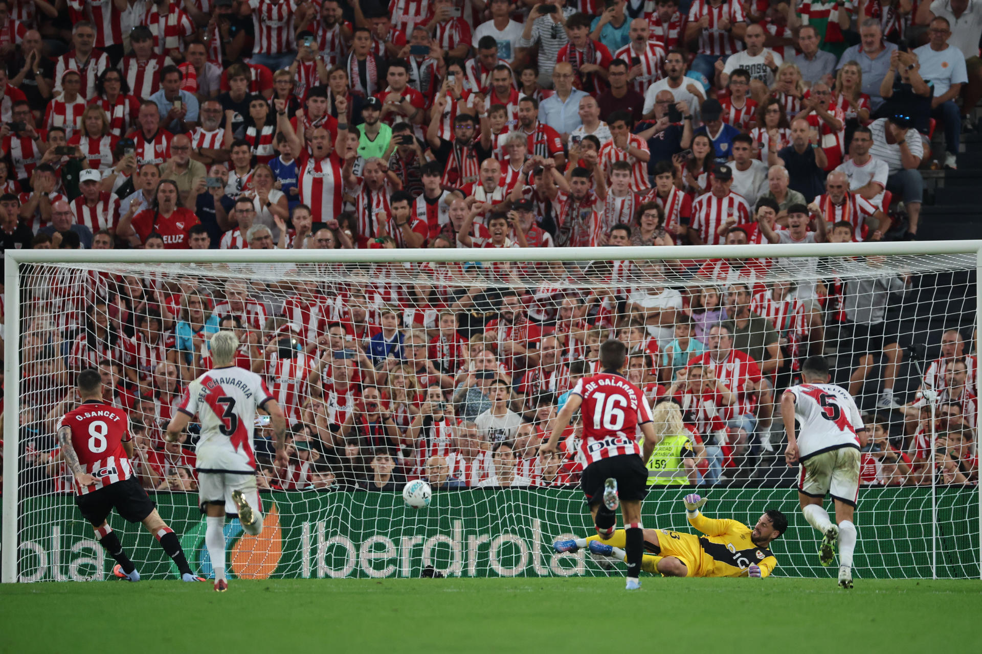 1-0. Sancet, recuperado y de penalti, mantiene el pleno del Athletic ...