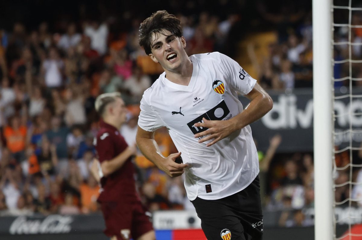 3-0. El Valencia crece ante el Torino al ritmo del renovado Javi Guerra ...
