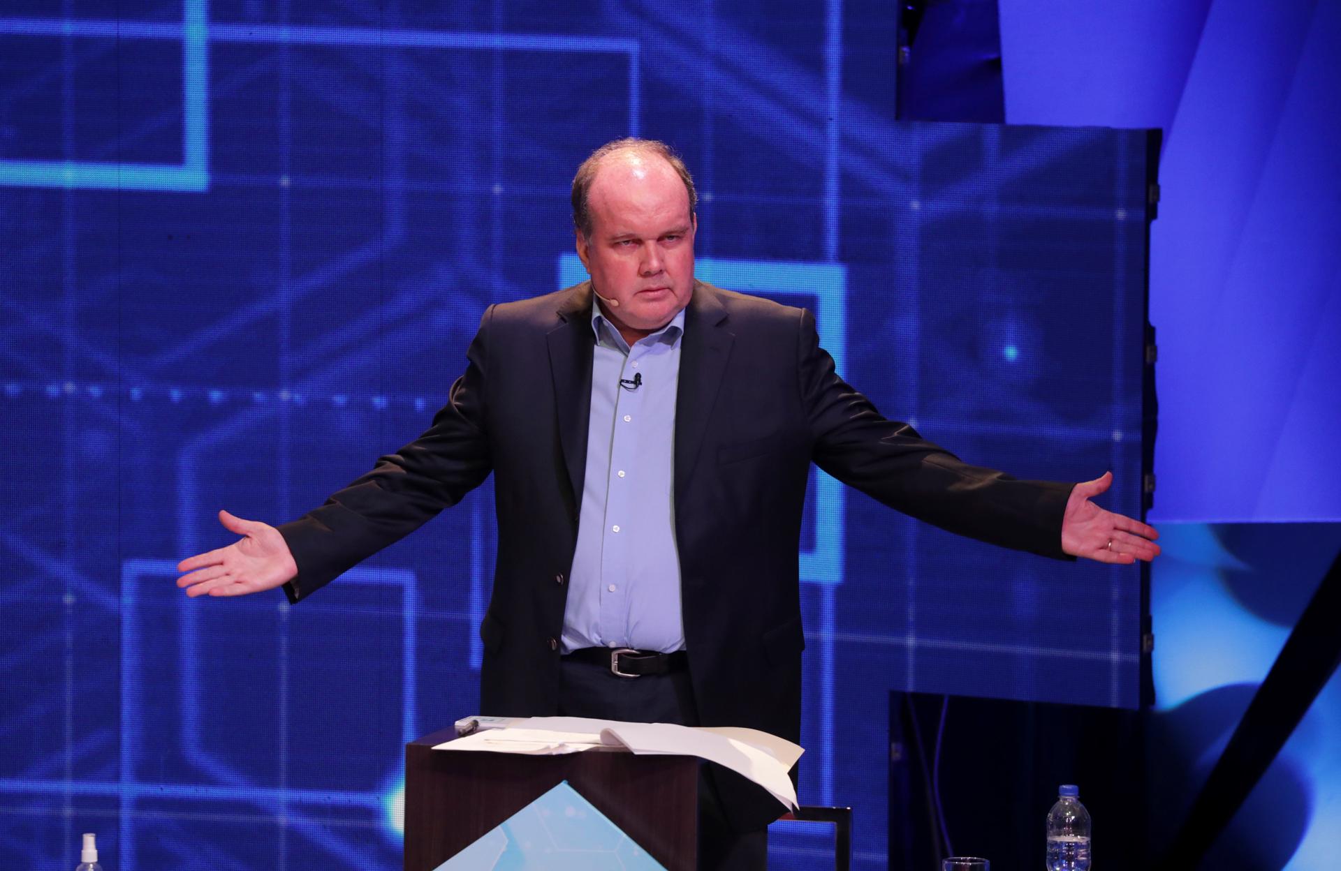 Alcalde de Lima propone retirar la medalla de la ciudad a Petro tras reclamar territorio | Qué Pasa