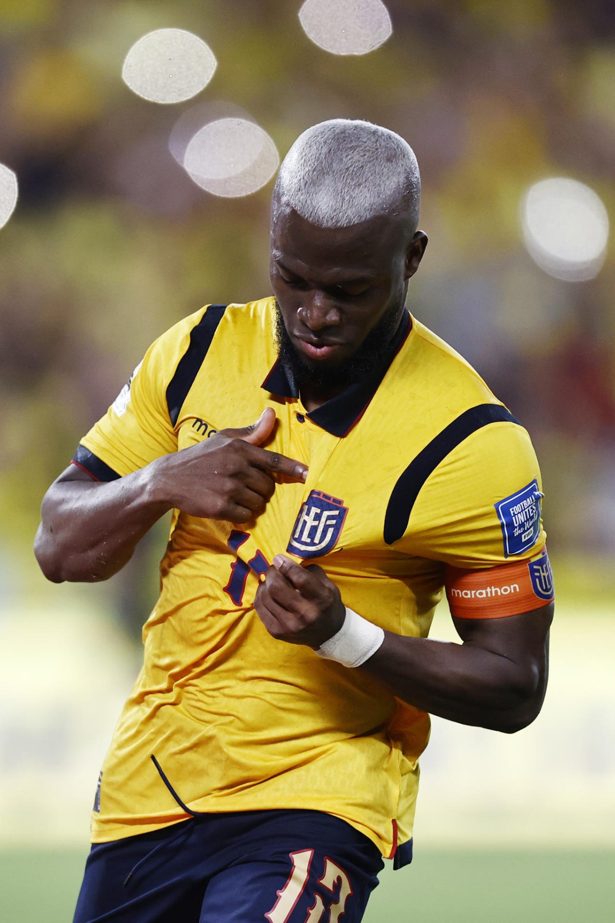 Enner Valencia llega a los 47 goles en su partido 100 con la selección ...