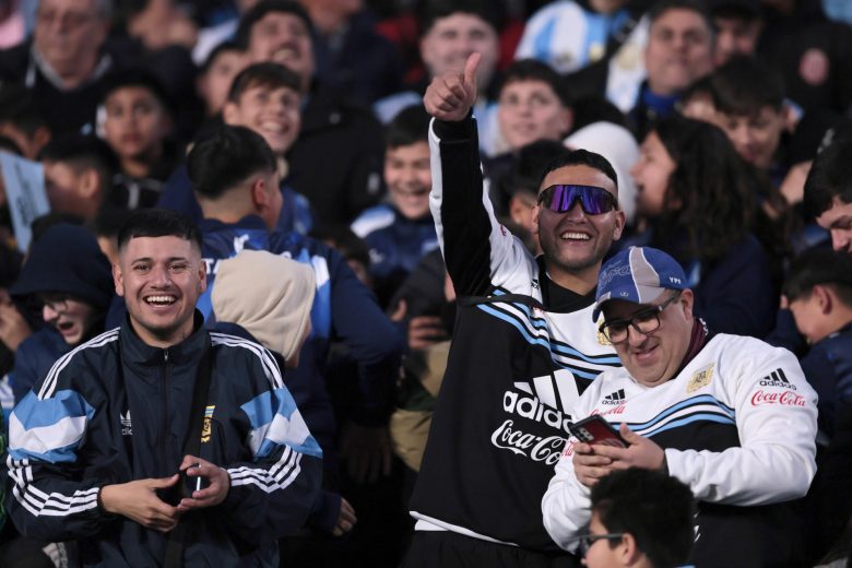 Mastantuono, titular en Argentina frente a Venezuela, que vuelve a ...