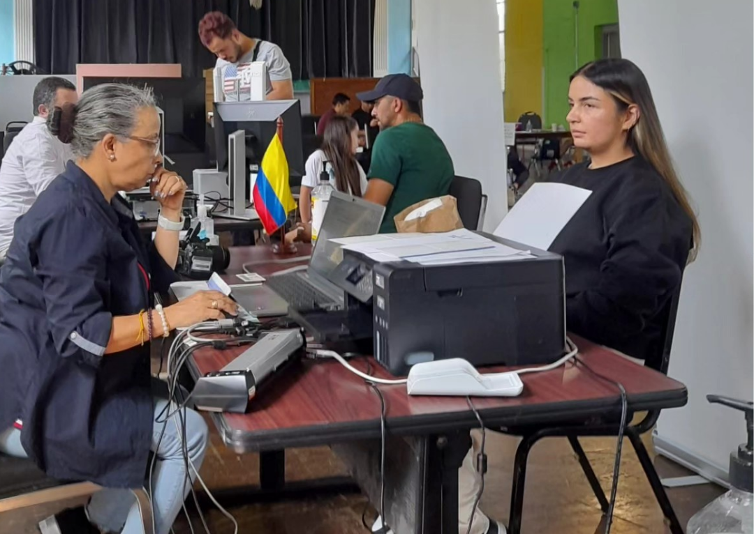 Consulado Móvil de Colombia llega a Charlotte | Qué Pasa