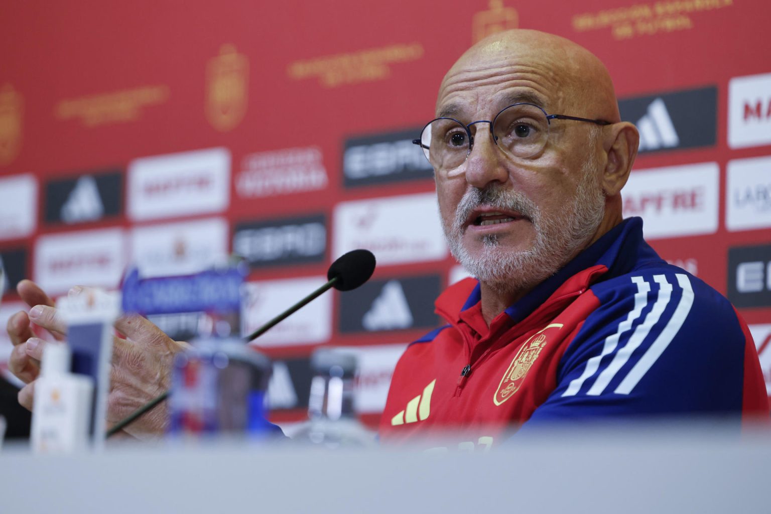 De la Fuente: "No hay conflicto con Flick ni con el Barcelona" | Qué Pasa