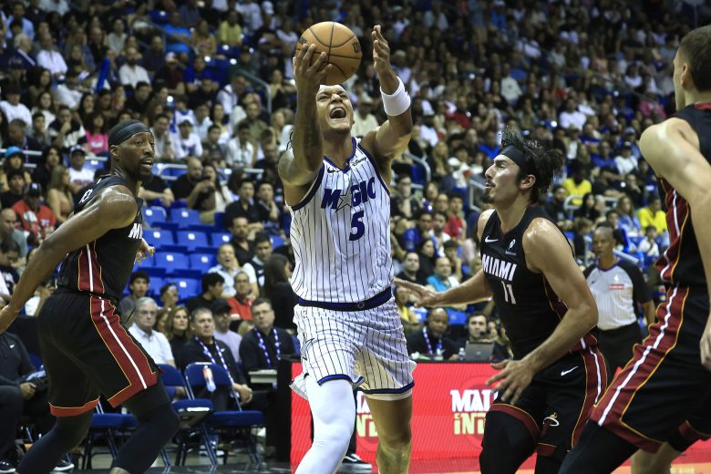 118-126. Los Magic logran una vigorosa remontada en Puerto Rico | Qué Pasa