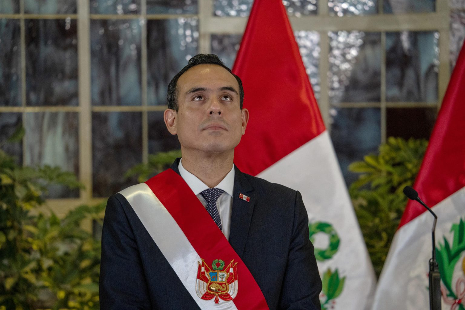 Presidente de Perú pedirá apoyo de FFAA para fortalecer resguardo en ...