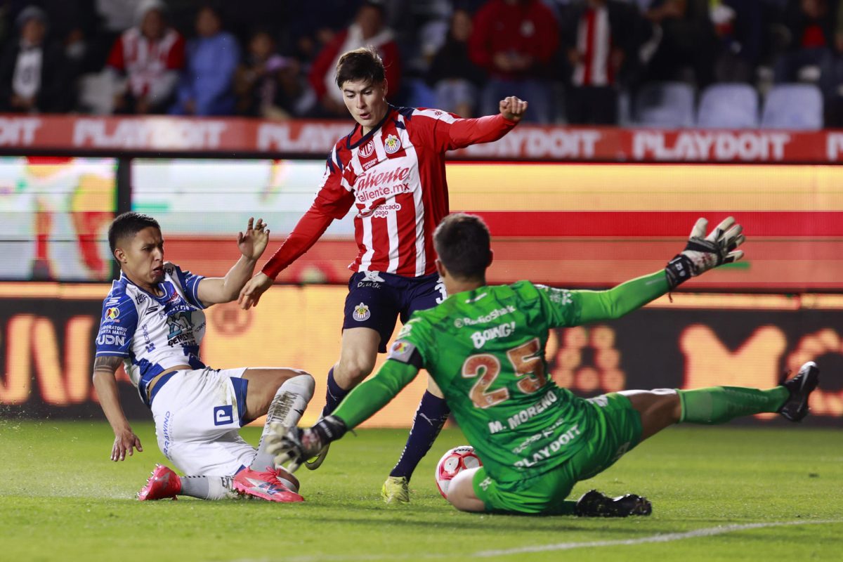 Guadalajara vence a Pachuca y ve más cerca los cuartos de final | Qué Pasa