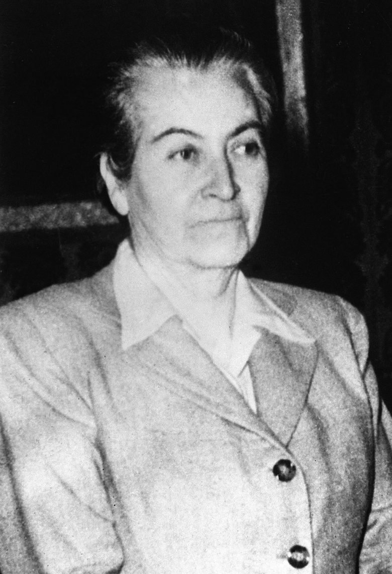 Se cumplen 80 años del Nobel de Literatura a Gabriela Mistral | Qué Pasa