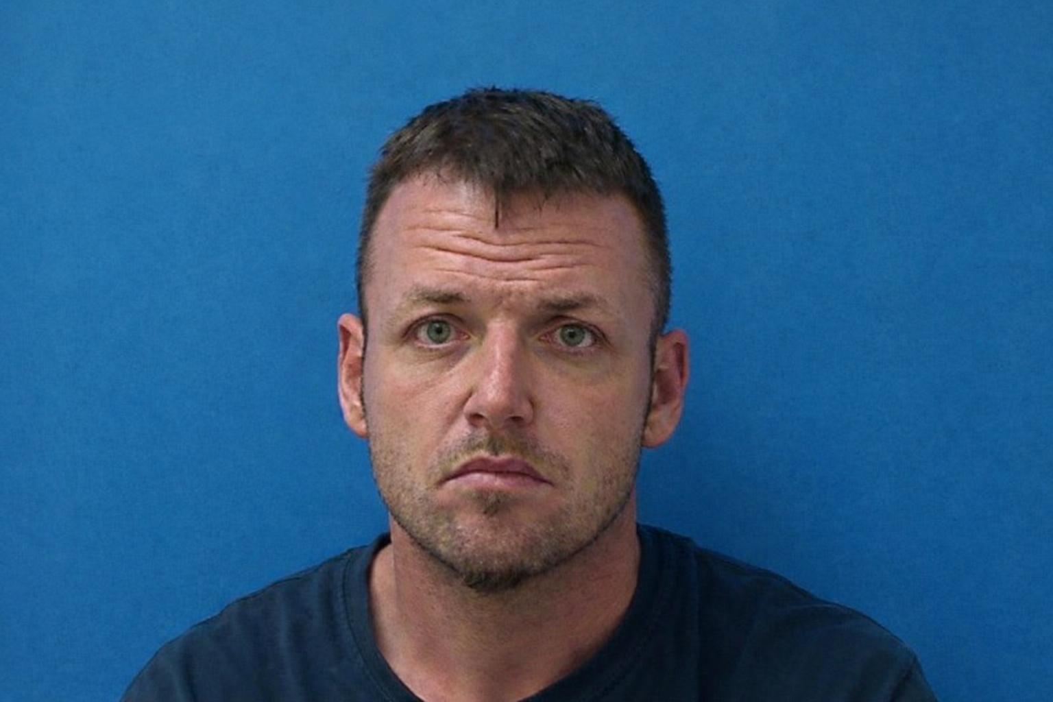 Preso hombre que tenía decena de órdenes de arresto en Hickory | Qué Pasa